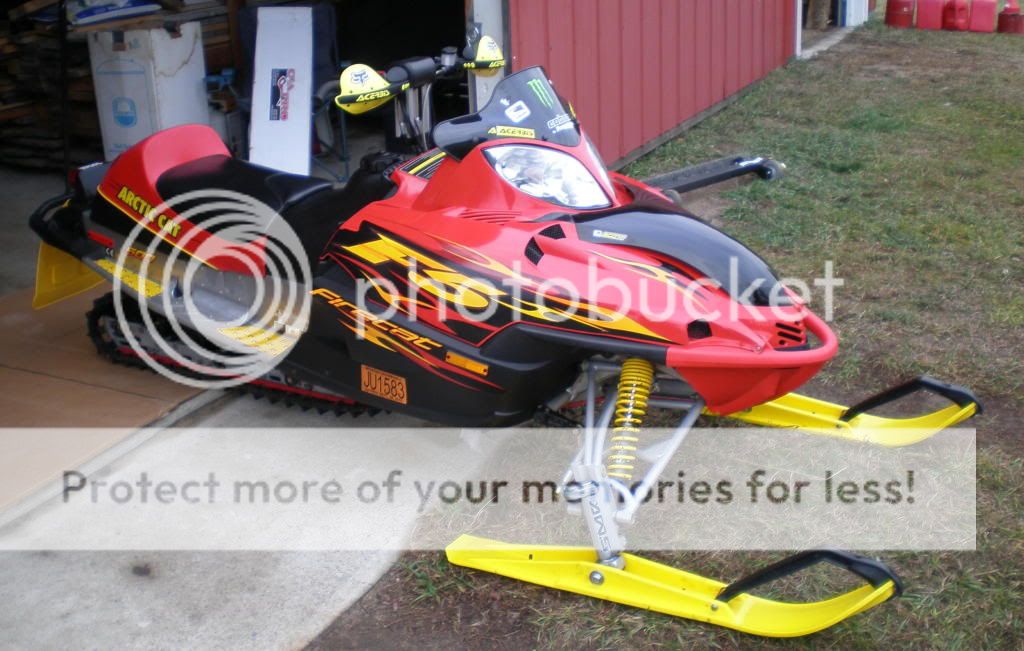 2003 red to 2004 red firecat | Hardcore Sledder